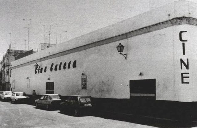 El placer perdido de los Cines de Verano – LA AZOTEA DE CÁDIZ