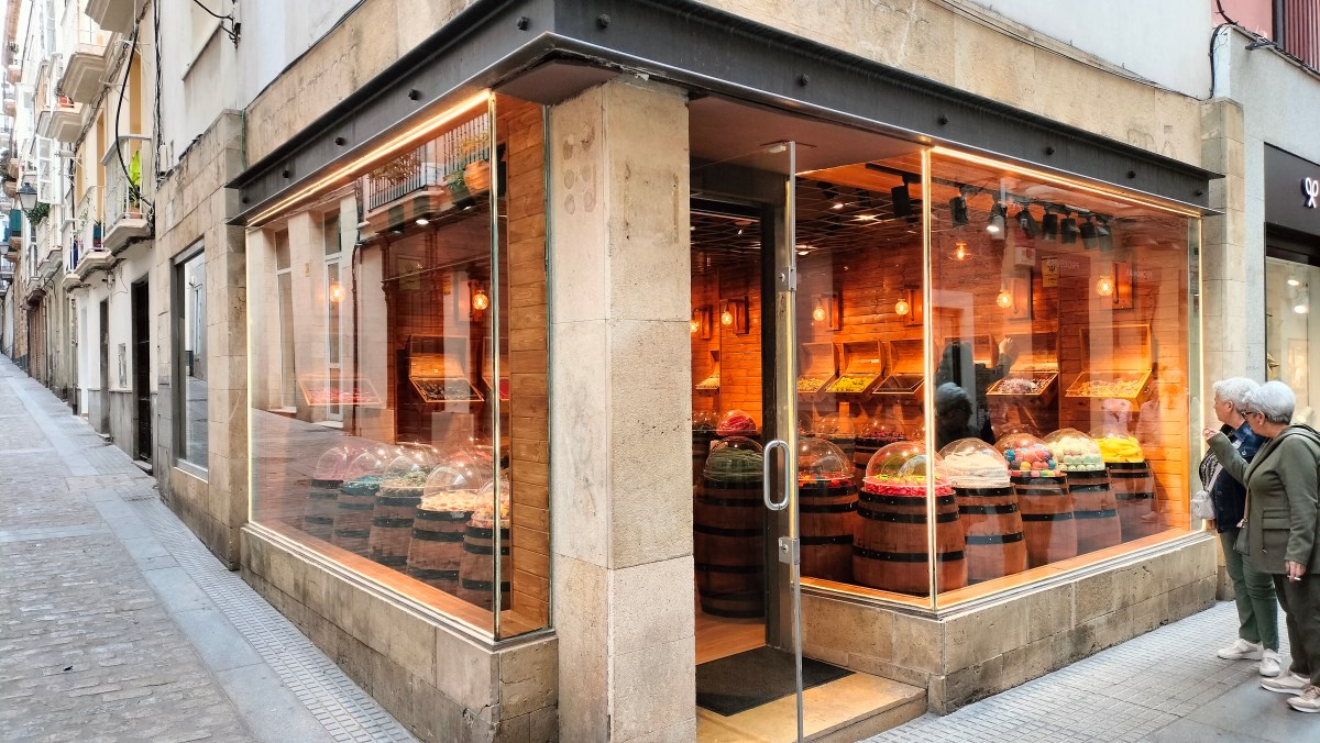 Columela más dulce desde hoy con la apertura de «Captain Candy Shop» – LA AZOTEA DE CÁDIZ